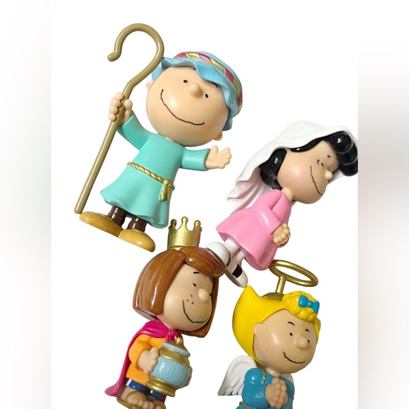 Peanuts | Toys | Peanuts Nativity Scene Figures | Poshmark